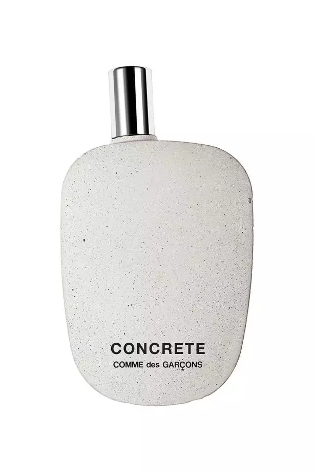 Comme des Garçons, Concrete EDP £97.75 80ml માટે. Escentual પરથી ઉપલબ્ધ છે. શ્રેષ્ઠ માવજત ભેટ