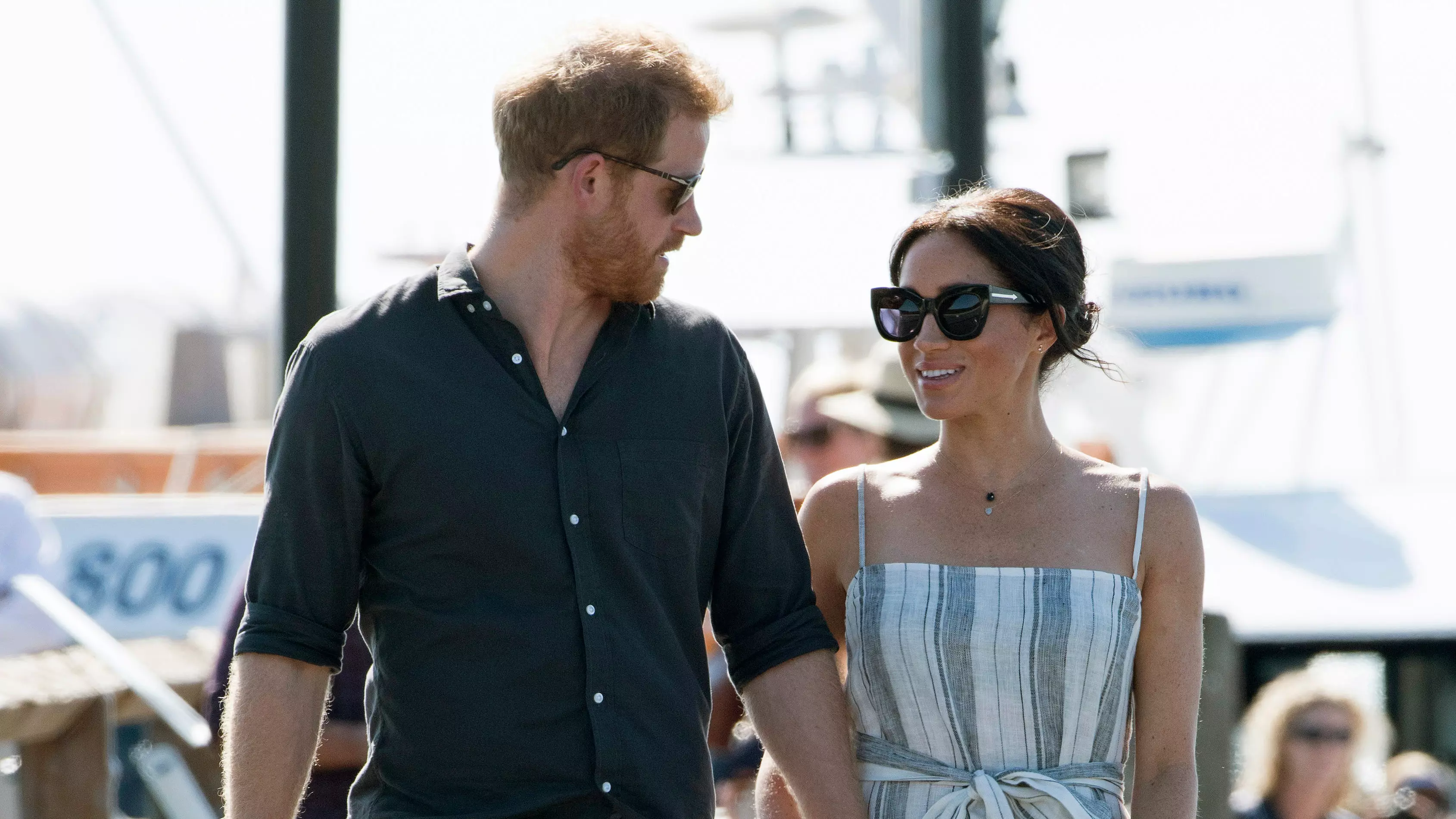 Prins Harry heeft zojuist de eerste echte foto van baby Sussex vrijgegeven 15229_1