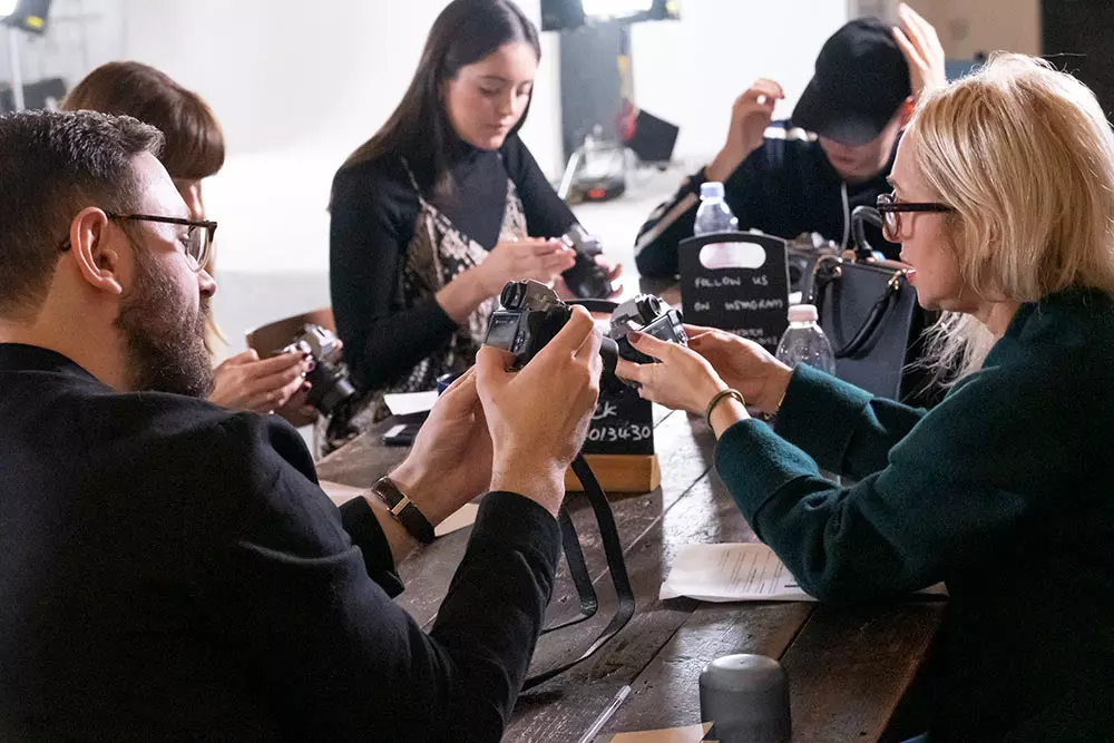 Katru reizi izveidojiet pārsteidzošus modes kadrus, izmantojot kameru Fujifilm XT100 16027_2