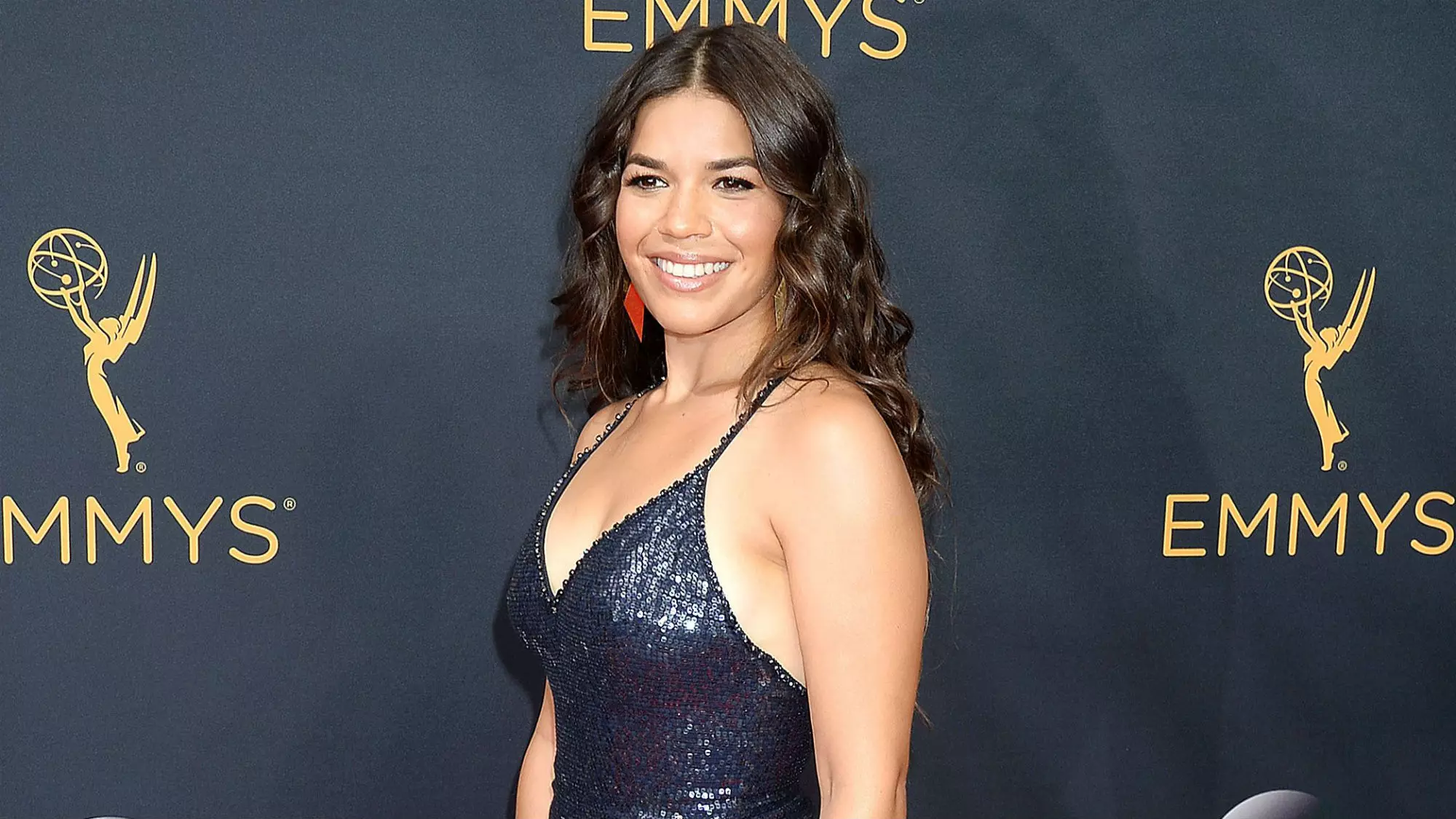 America Ferrera nwetara eziokwu banyere ịbụ Latina na Hollywood na Hillary Clinton 20541_1