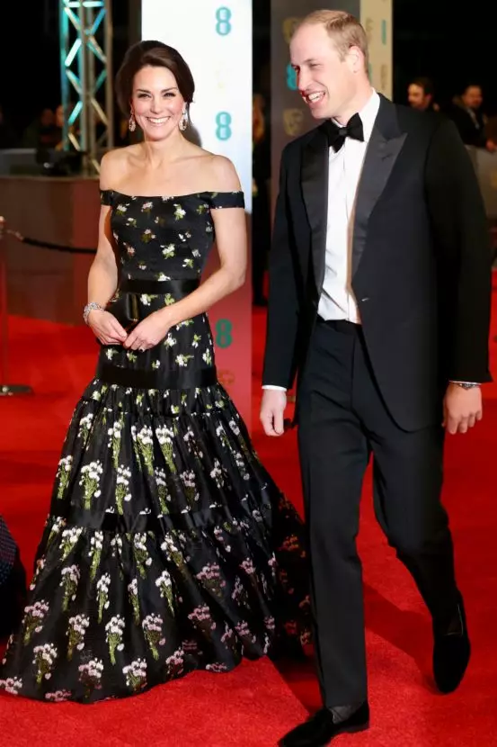 Červený koberec BAFTA 2017