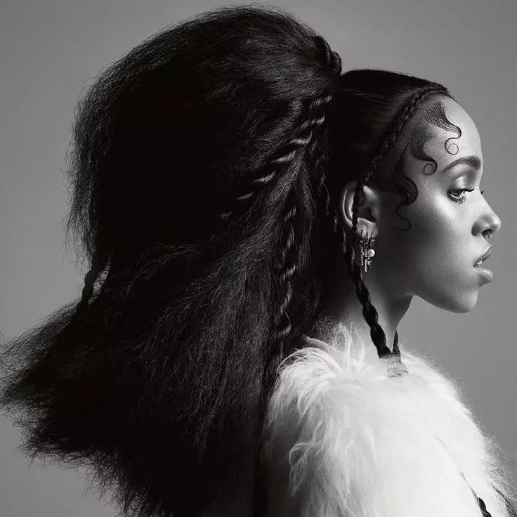 FKA Twigs හි රූපලාවන්‍ය පරිණාමය