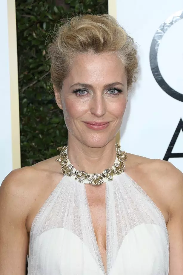 makeup rambut kageulisan Golden Globes