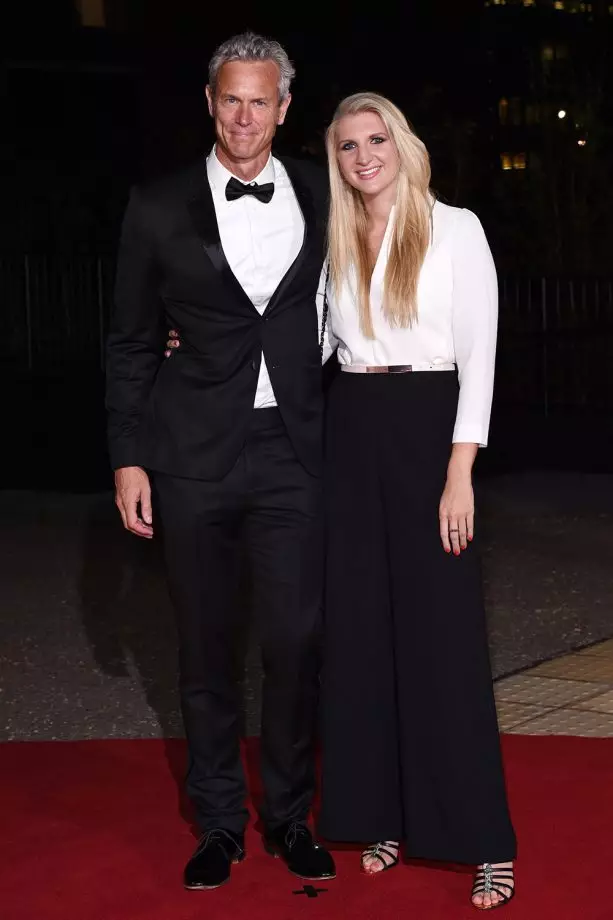 Mark Foster နှင့် Rebecca Adlington၊ တစ်နှစ်တာအကောင်းဆုံး GQ Men ဆုများ Red Carpet