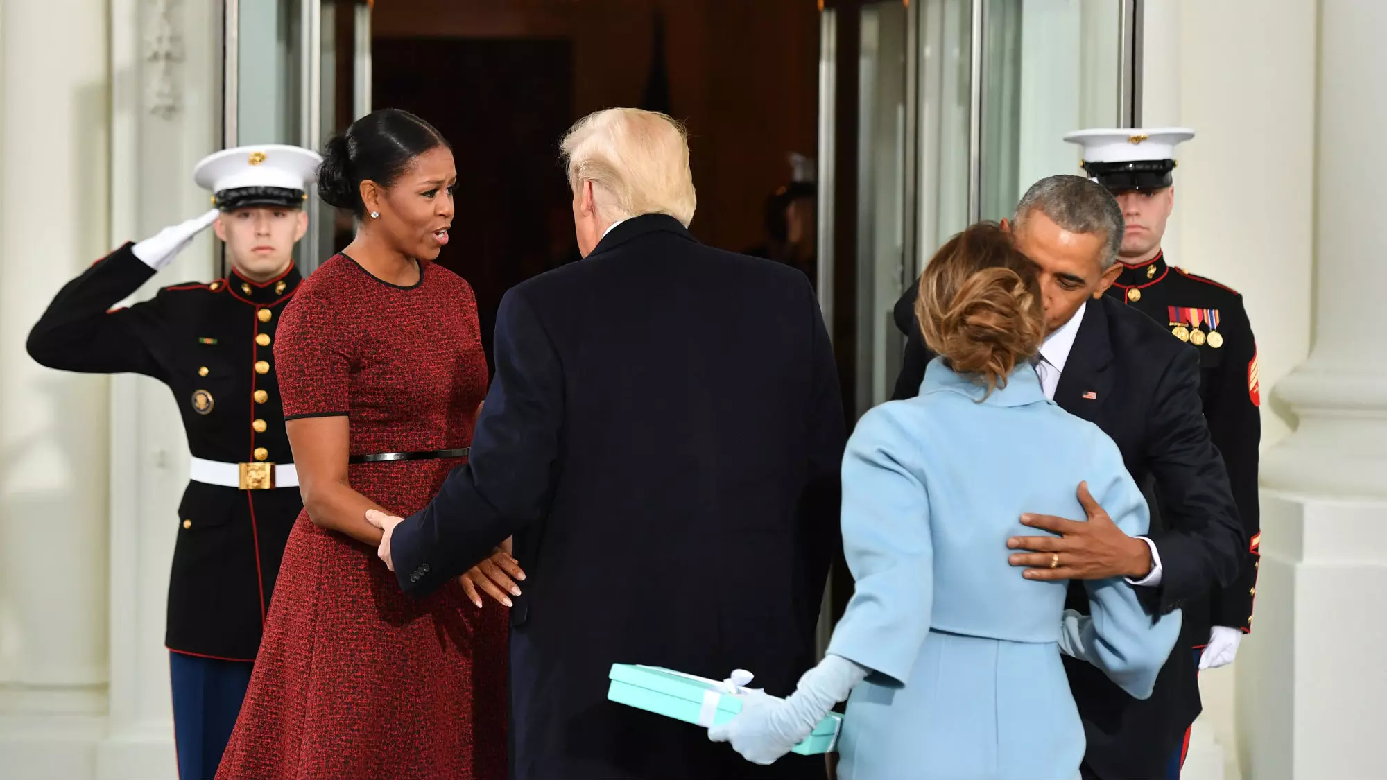 Ihe kpatara asụsụ ahụ Melania na Donald ji na-atọ ụtọ ikiri 2512_6