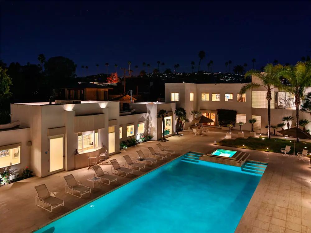 Het Hollywood-huis van Jackie Collins staat te koop - en het is geweldig 25386_2