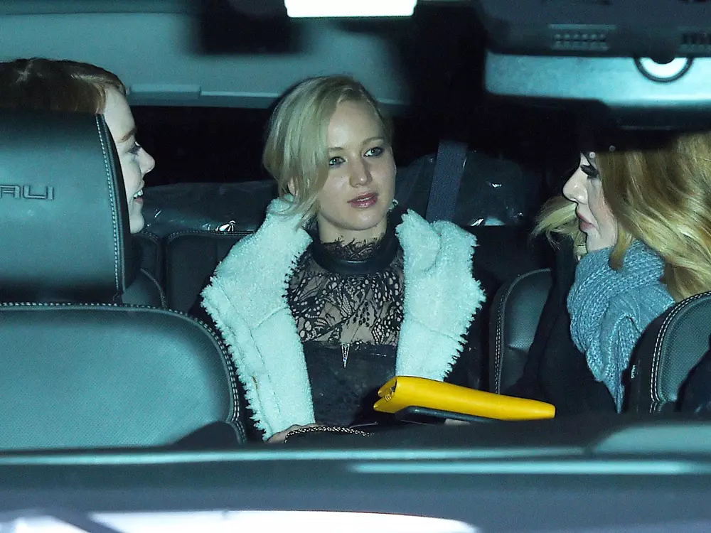 Adele, Jennifer Lawrence ary Emma Stone miaraka 25591_2