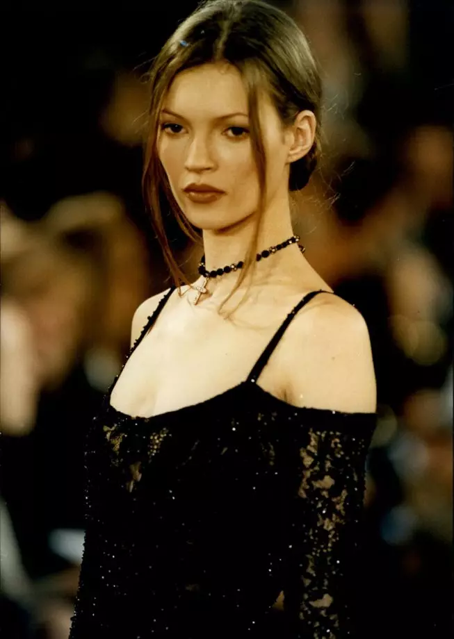 Estilo de los 90 de Kate Moss