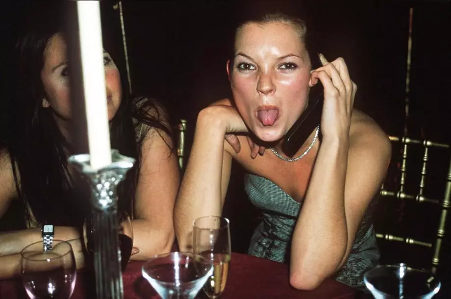 Estilo de los 90 de Kate Moss