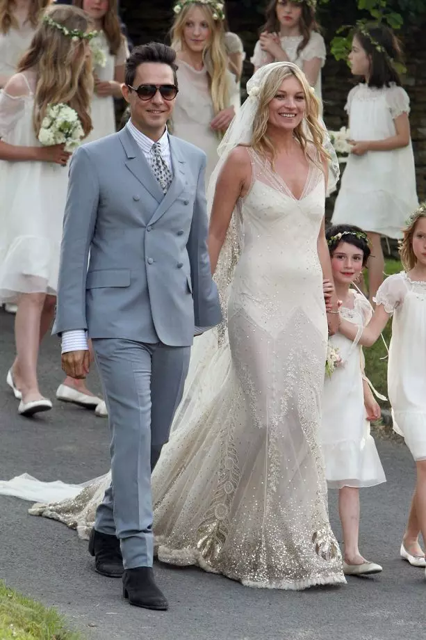modern menyasszonyi ruhák a híresség stílusú szerkesztés