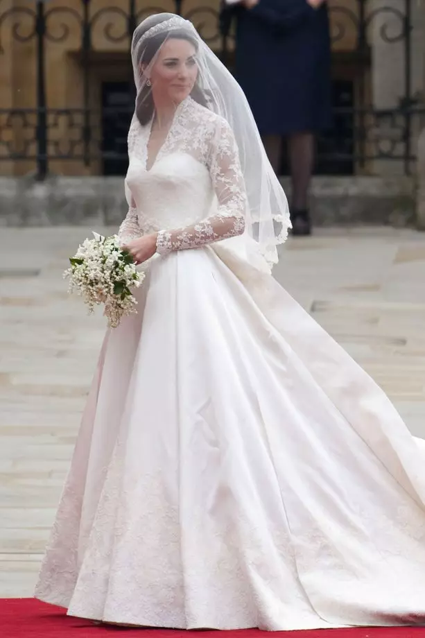 modern menyasszonyi ruhák a híresség stílusú szerkesztés