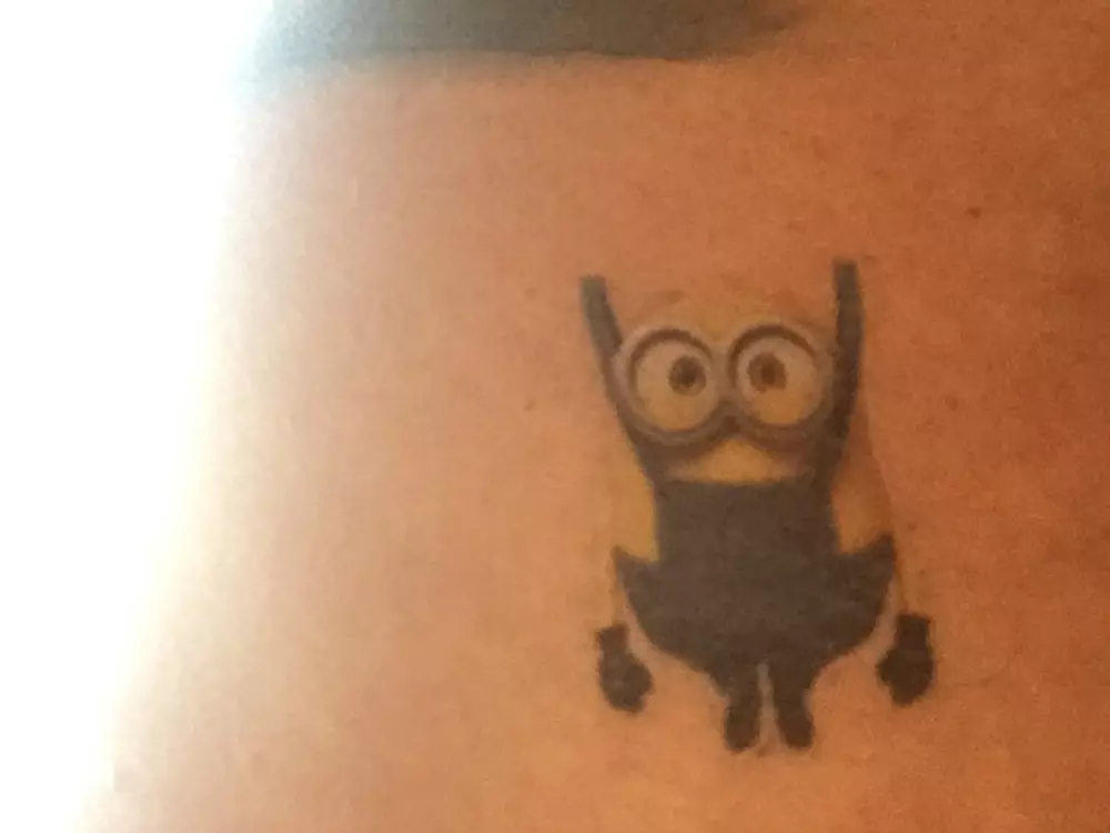 Inflatable Swans, Squads And David Beckham's Minion Tattoo - 5 Summer 2015 ແນວໂນ້ມທີ່ພວກເຮົາຮັກ 26683_3