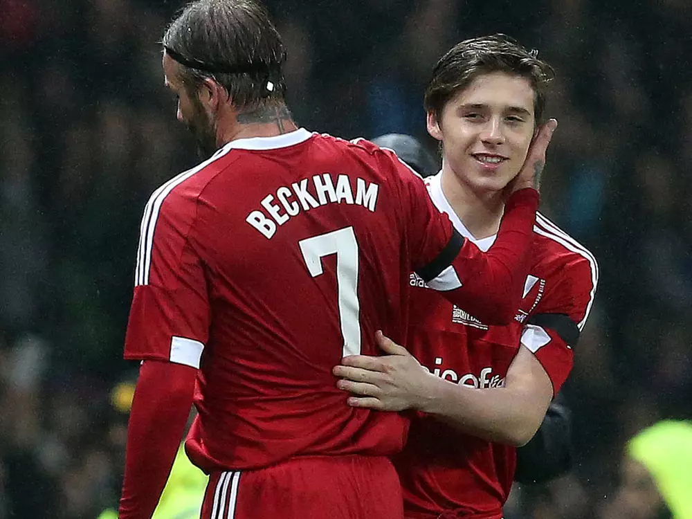 David na Brooklyn Beckham Gukina Ikirenge Hamwe Bizashonga Umutima wawe 26893_1