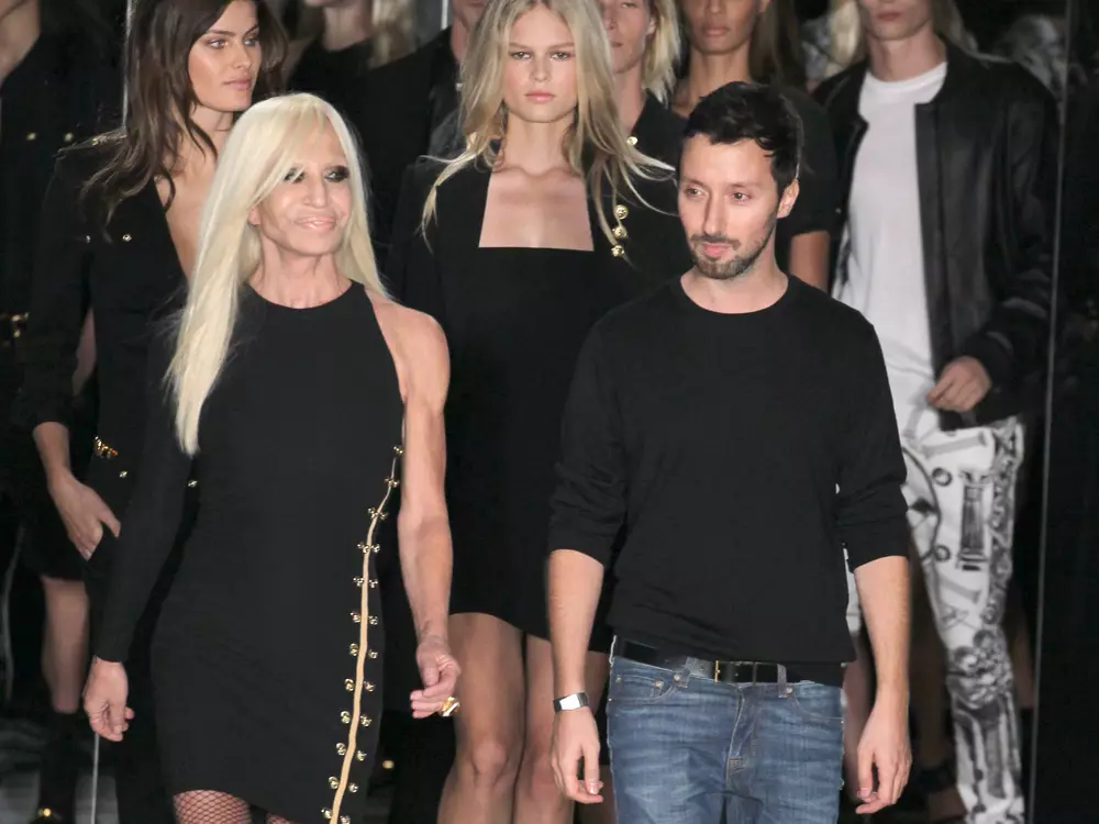 Nor da Anthony Vaccarello, Saint Laurent-eko Sormen Zuzendari Berria? 27338_1