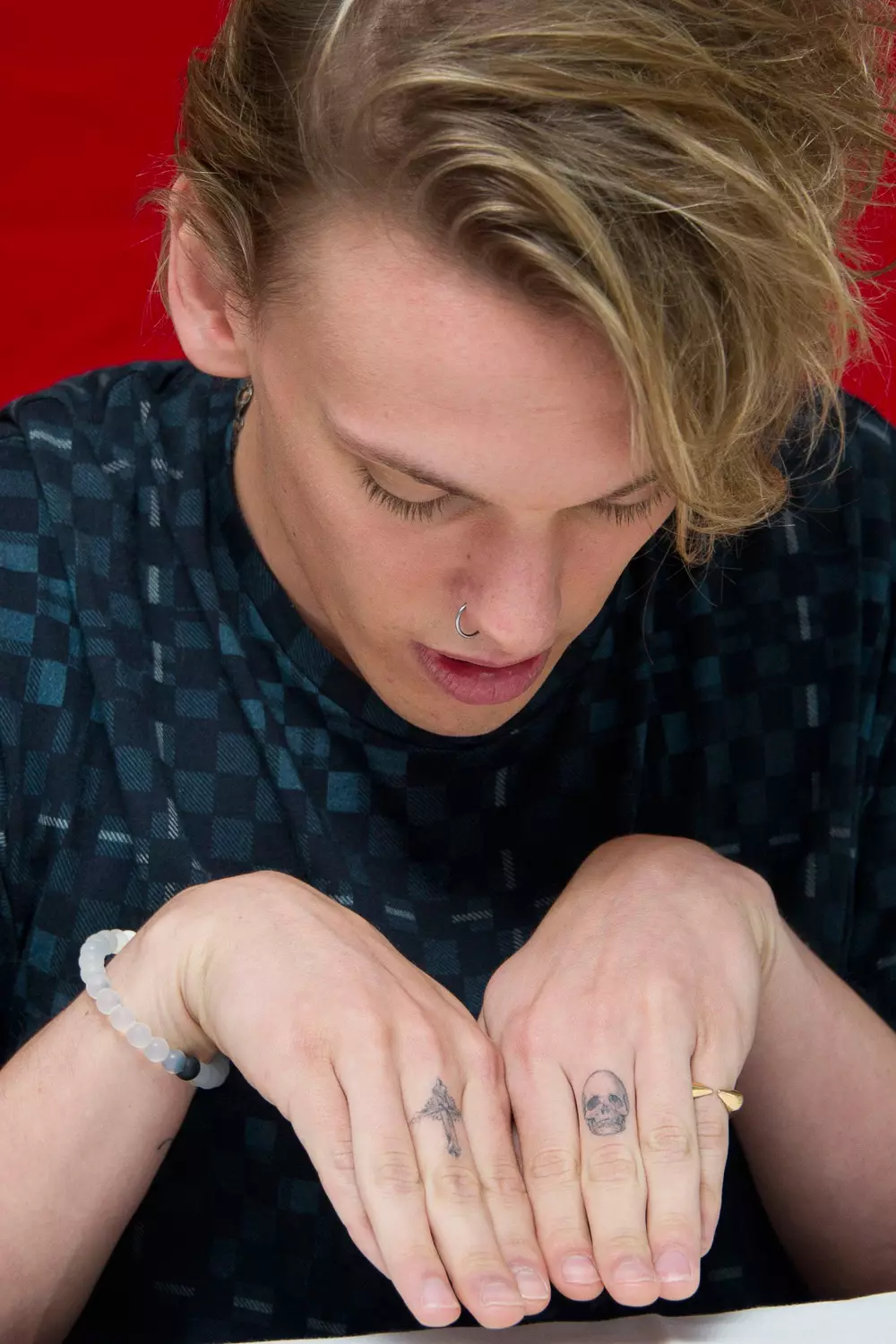 តារាសម្តែង Jamie Campbell Bower: អ្វីដែលអ្នកត្រូវដឹង 27437_5