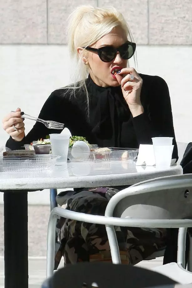 Zdjęcie Gwen Stefani podczas lunchu