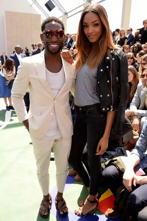 Tinie Tempah ja Jourdan Dunn osallistuvat Burberry Prorsumiin kevät/kesä 2015 Lontoon kokoelmissa: miehet