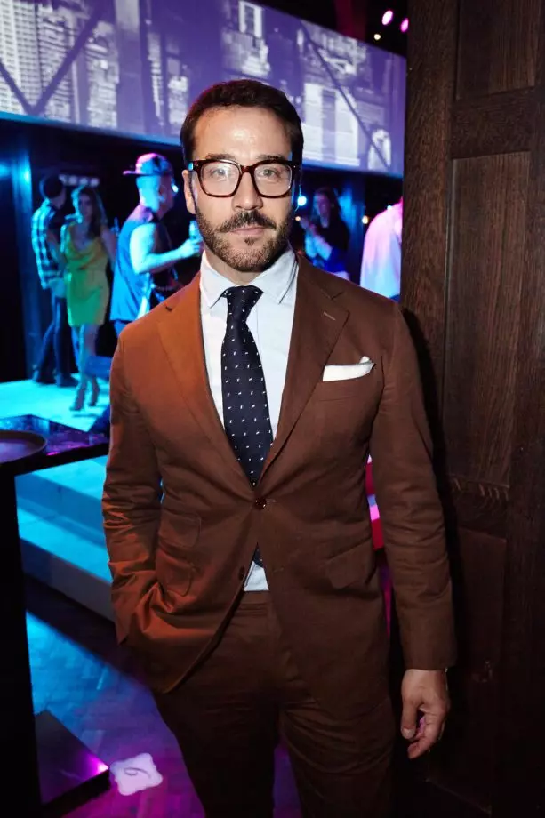 Jeremy Piven At The DKNY and Esquire Party London Bộ sưu tập: Nam giới