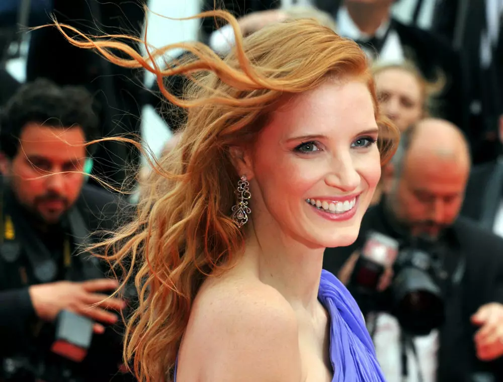Cheryl Cole i Jessica Chastain lluiten contra els forts vents a Cannes 2014 30446_2