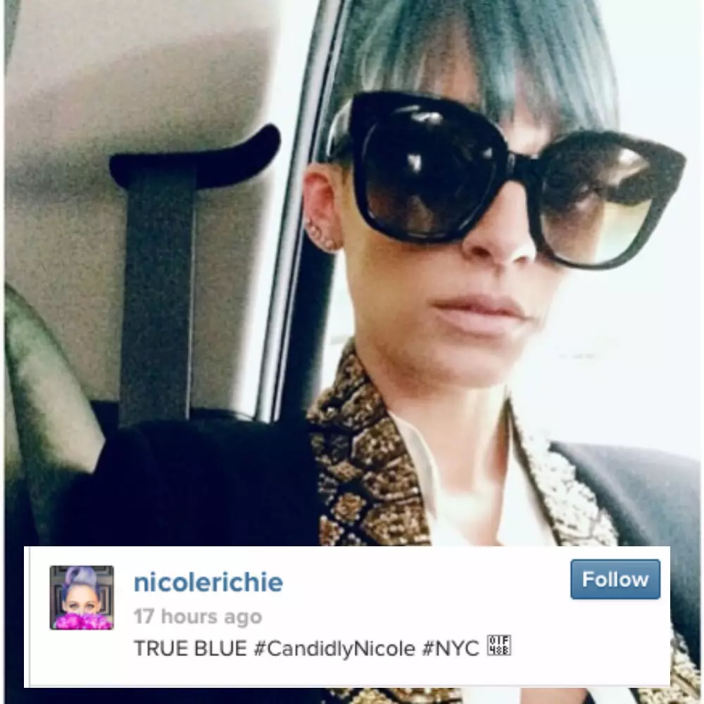 Gi-debut ni Nicole Richie ang Bag-ong Icy Blue nga Buhok 30562_1