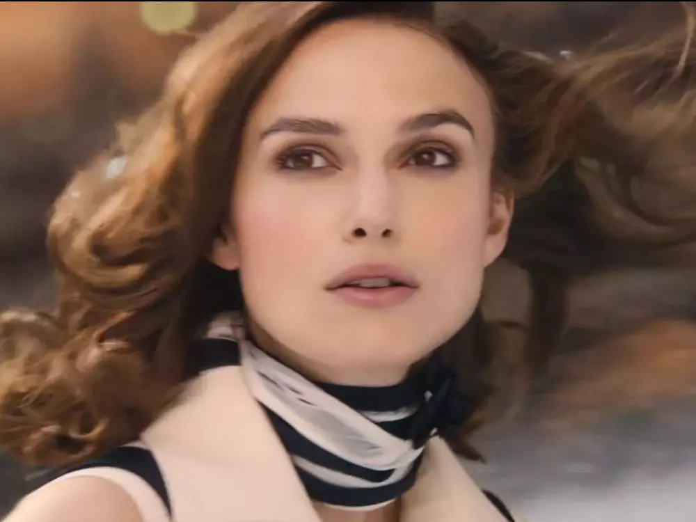 Keira Knightley නාලිකා චැනල්ගේ Coco Mademoiselle දැන්වීමේ Bond Girl 30796_2