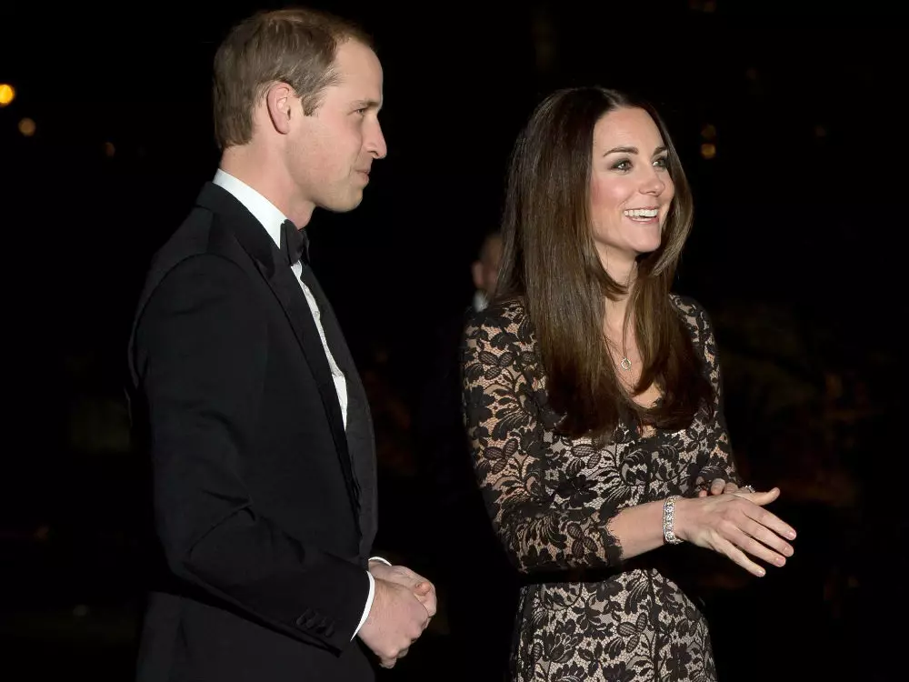 Kate Middleton se tout souri nan dat sinema ak Prince William 31300_2