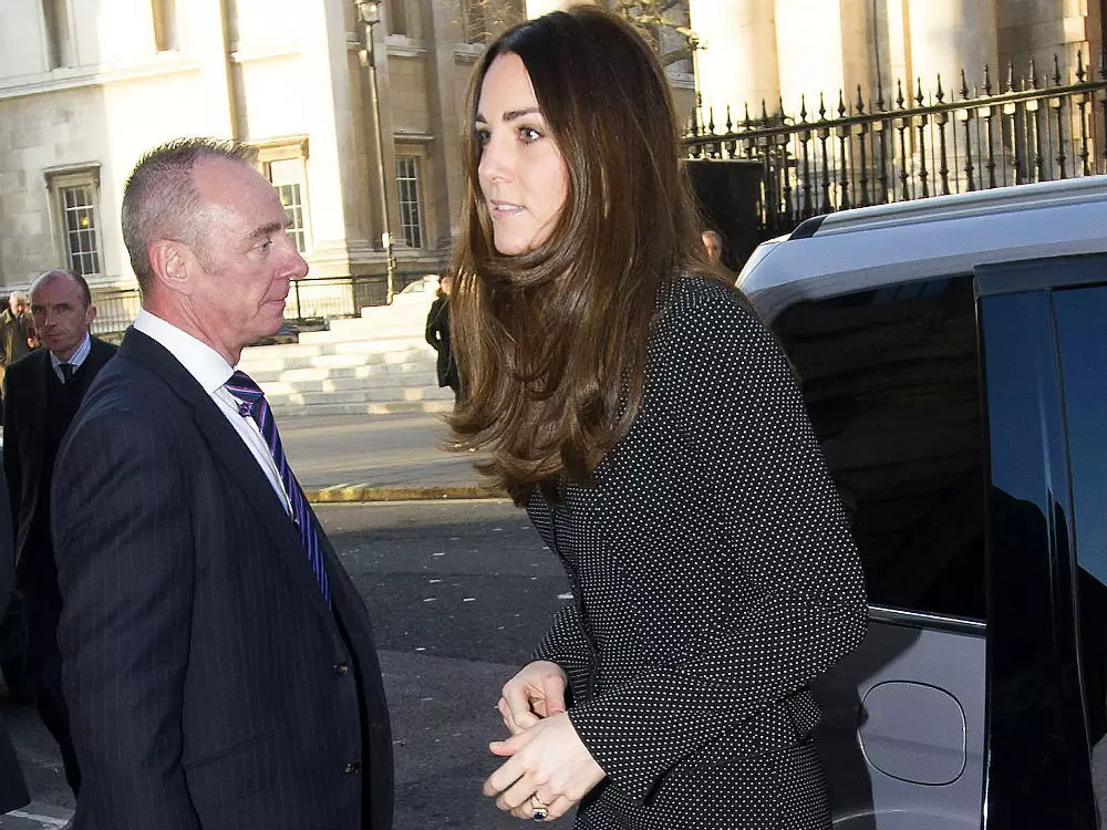 Kate Middleton se tout souri nan dat sinema ak Prince William 31300_3