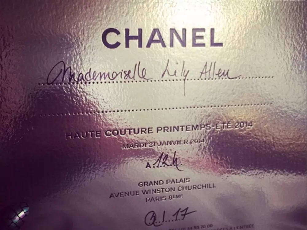 Lily Allen ist die Königin der ersten Reihe bei Chanel Haute Couture 31349_3