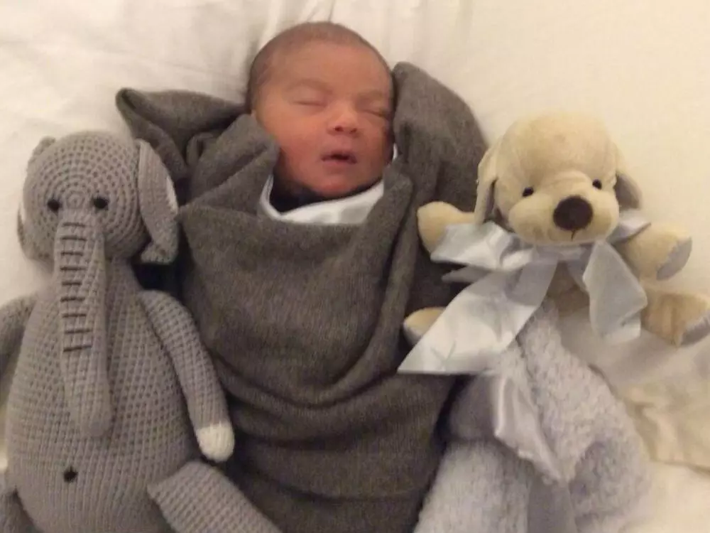 Simon Cowell compartilha outra foto super fofa do bebê Eric 31402_1