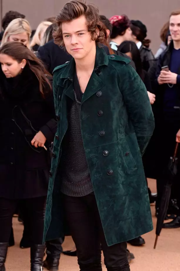 Harry Styles ที่ Burberry ที่ London Fashion Week AW14