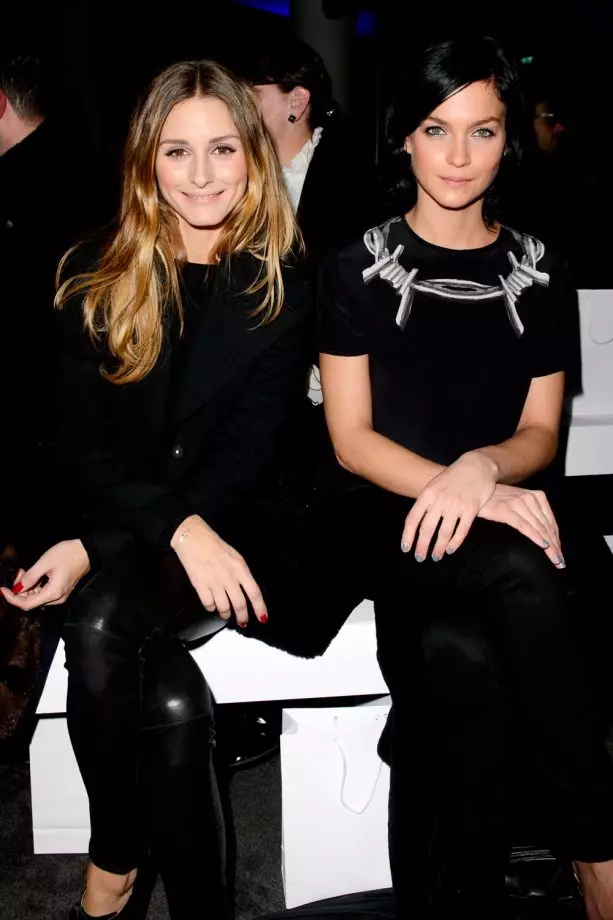 Olivia Palermo kaj Leigh Lezark ĉe Gyunel ĉe London Fashion Week AW14