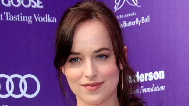 50 Ombroj de Griza PLEJJN: Ĉu Ĉi tio estas Anastasia Steele? 32093_2