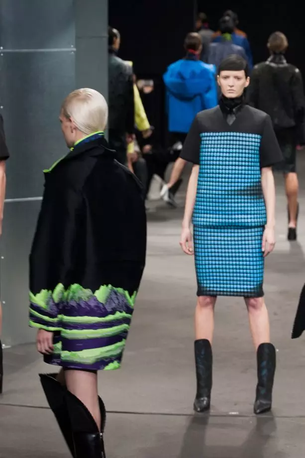 Alexander Wang Mgbụsị akwụkwọ/Winter 2014 Gosi na New York Ejiji Izu