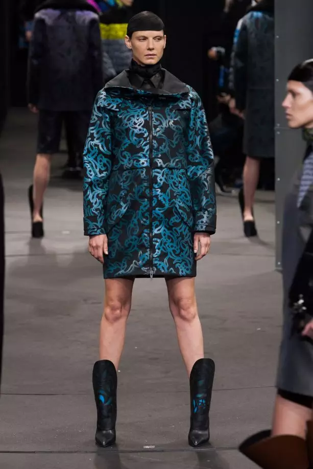 Alexander Wang Mgbụsị akwụkwọ/Winter 2014 Gosi na New York Ejiji Izu