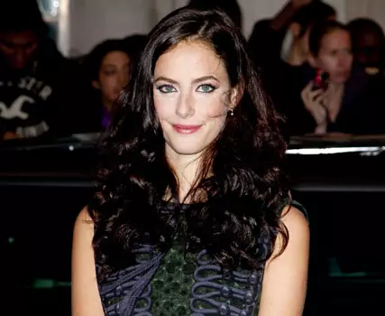 Fifty Shades Of Grey Movie: Kaya Scoderlario Tawm Ntawm Kev Ua Haujlwm 32482_1