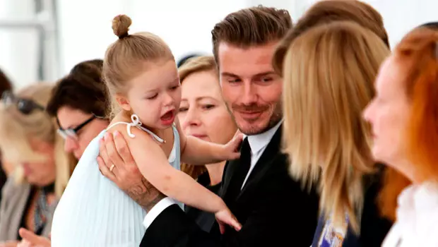 David Beckham & Harper stehen bei Victorias NYFW Show im Rampenlicht 32558_1