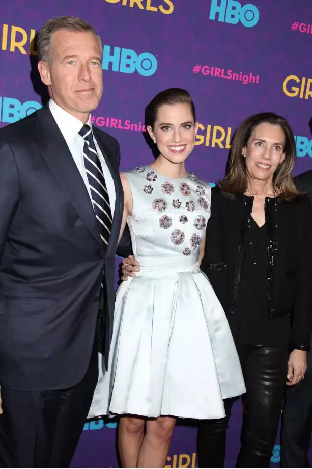 Brian Williams, Allison Williams og Jane Stoddard Williams á frumsýningu 3. árstíðar The Girls