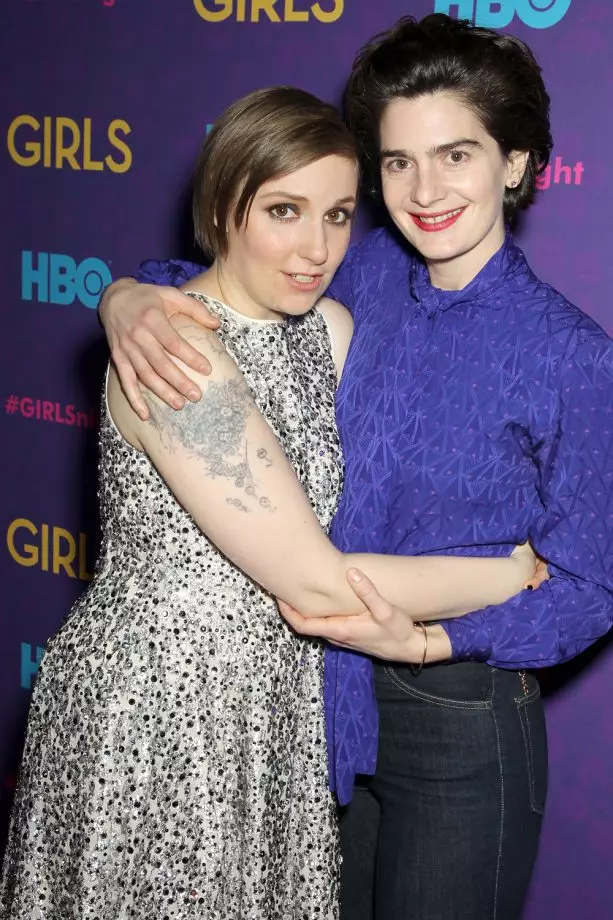 Lena Dunham och Gaby Hoffmann vid premiären för säsong 3 av The Girls