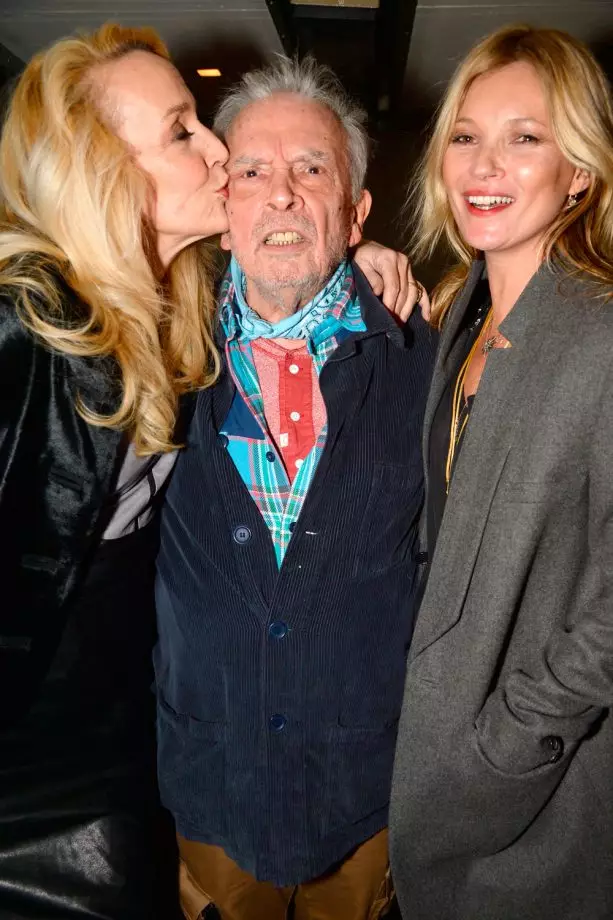 Jerry Hall, David Bailey és Kate Moss David Bailey Stardust kiállításán