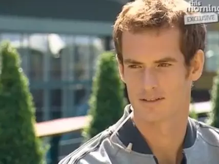 Iniiwasan ni Andy Murray ang Tanong sa Pakikipag-ugnayan ni Kim Sears Sa Panayam ni Holly Willoughby 33461_1