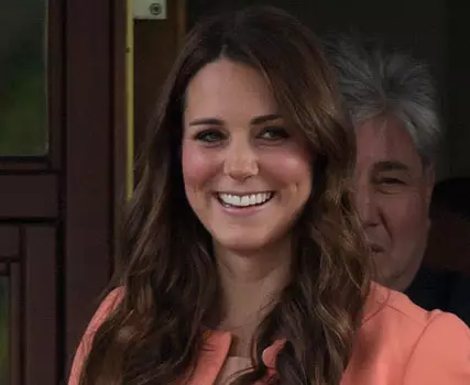 Kate Middleton lässt sich im Londoner Friseursalon vor dem Baby verwöhnen 33973_1