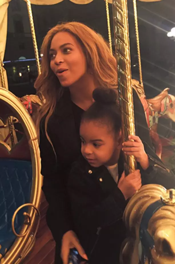 Beyonce Knowles 和 Blue Ivy 在意大利 2015