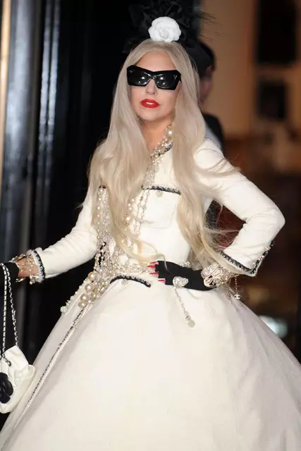 Lady Gaga gba ajọdun lati ṣii Idanileko Keresimesi ni Ilu New York
