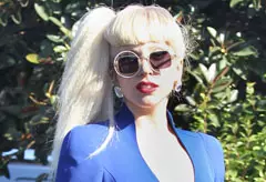 Лејди Гага каже да је смрт Ејми Вајнхаус „лекција свету“.
