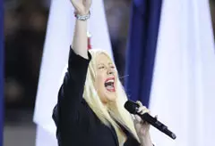 Christina Aguilera berbicara tentang kekacauan Super Bowl