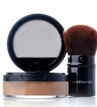 Bare Escentuals Mineral Veil in Compact with Brush, £25.25 – Steal Kate Middletons Beauty Style