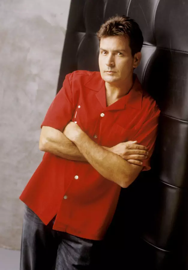 Charlie Sheen - Charlie Sheen: Career in Pictures - Charlie Sheen Two and a Half Men - Two and a Half Men UK