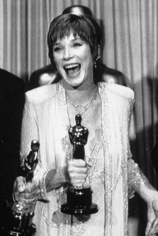 Shirley Maclaine - Premios da Academia, mellor actriz, Oscar, oscars, gañadores, retrospectiva, historia, celebridade, Marie Claire