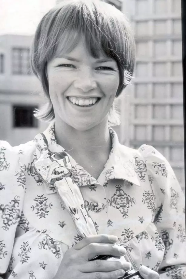 Glenda Jackson - Premios da Academia, mellor actriz, Oscar, Óscar, gañadores, retrospectiva, historia, celebridade, Marie Claire