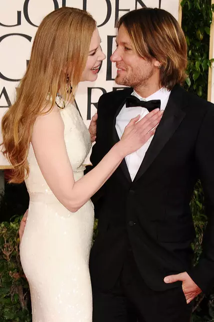 U-Nicole Kidman no-Keith Urban - Izithandani Ezinhle - I-Golden Globes 2011 - bona, izithombe, izithombe, izithandani, Usaziwayo, uMarie Claire